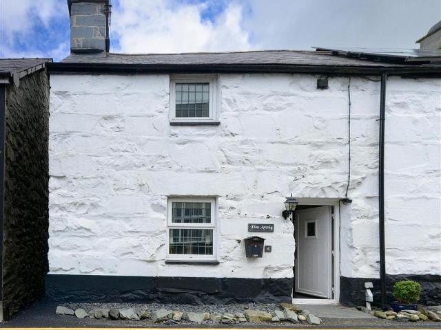 2 bedroom end of terrace house for sale