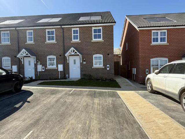 2 bedroom end of terrace house for sale