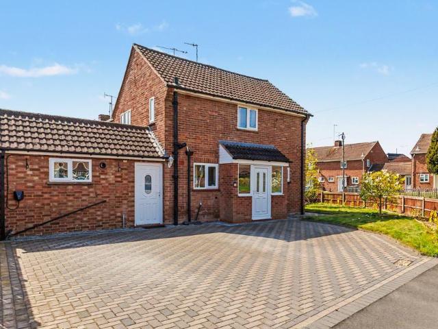 2 bedroom end of terrace house for sale