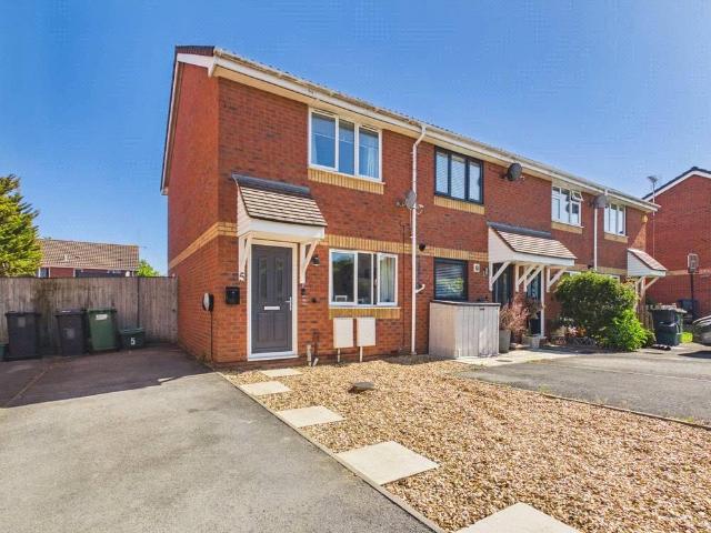 2 bedroom end of terrace house for sale