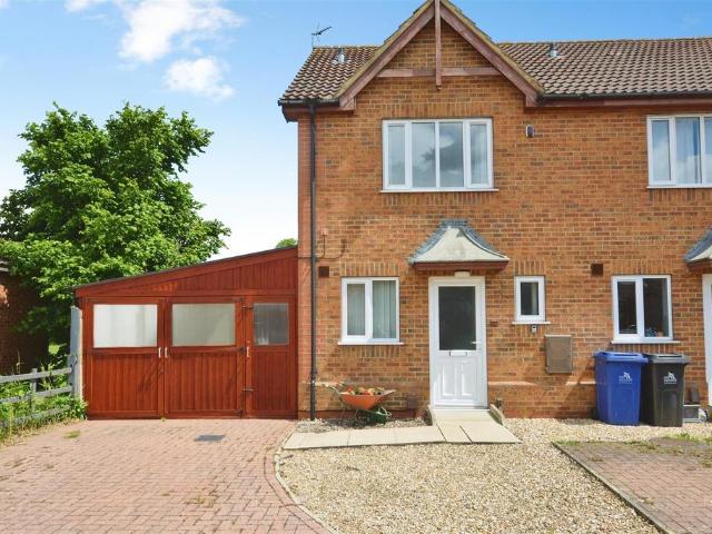2 bedroom end of terrace house for sale