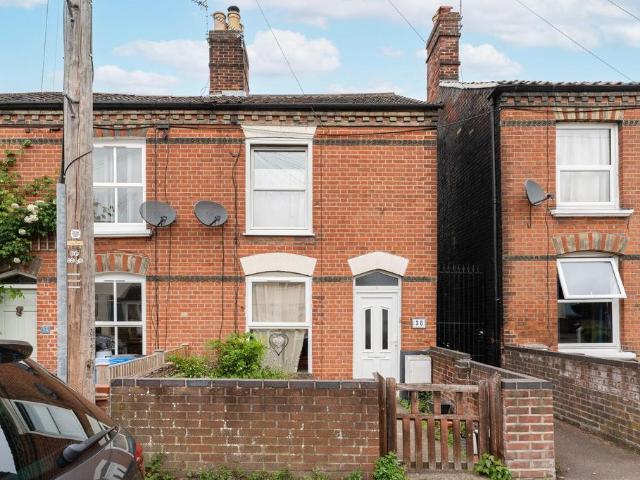 2 bedroom end of terrace house for sale