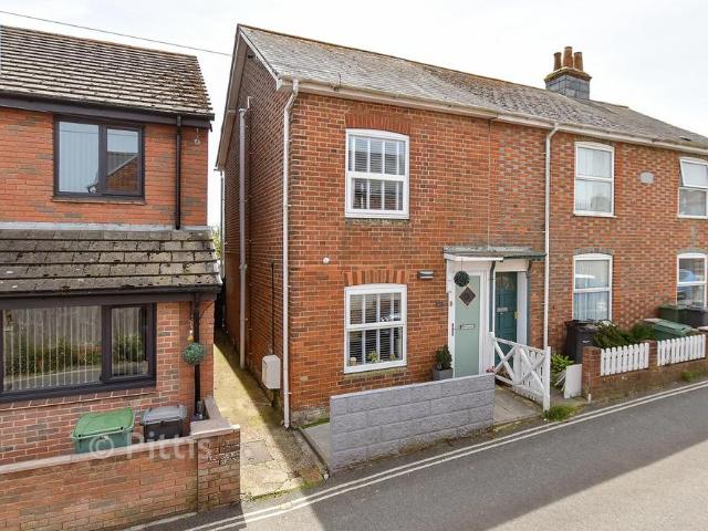 2 bedroom end of terrace house for sale