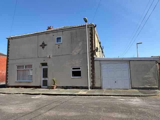 2 bedroom end of terrace house for sale