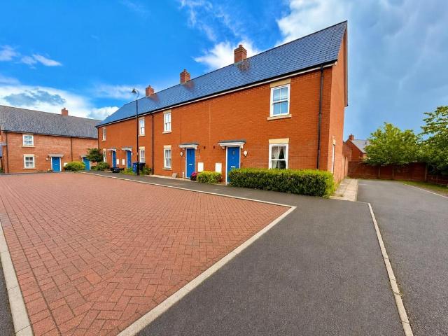 2 bedroom end of terrace house for sale