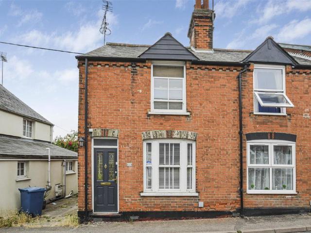 2 bedroom end of terrace house for sale