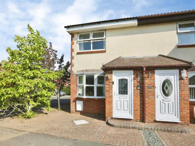 2 bedroom end of terrace house for sale
