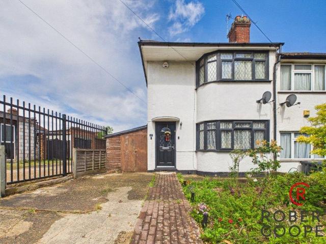 2 bedroom end of terrace house for sale