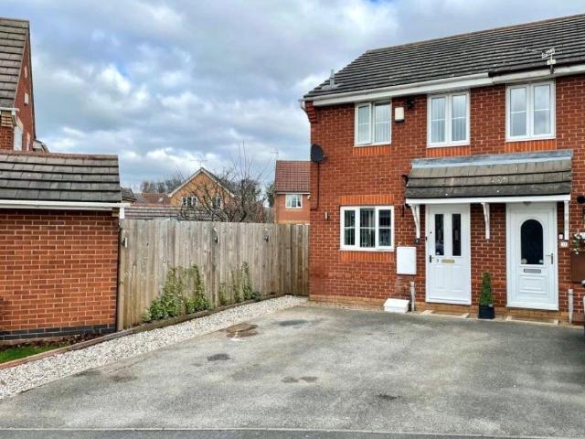 2 bedroom end of terrace house for sale