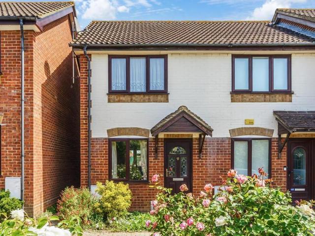 2 bedroom end of terrace house for sale