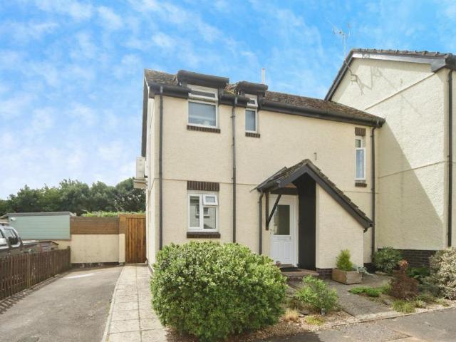 2 bedroom end of terrace house for sale