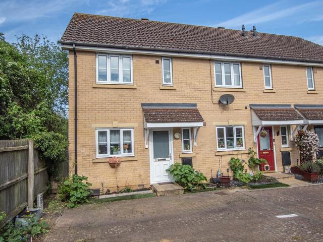 2 bedroom end of terrace house for sale