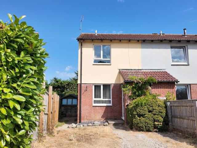 2 bedroom end of terrace house for sale