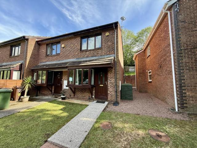 2 bedroom end of terrace house for sale