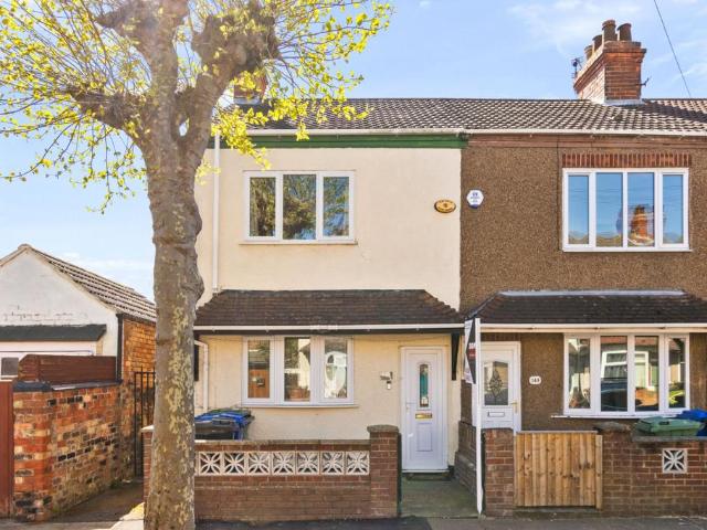 2 bedroom end of terrace house for sale