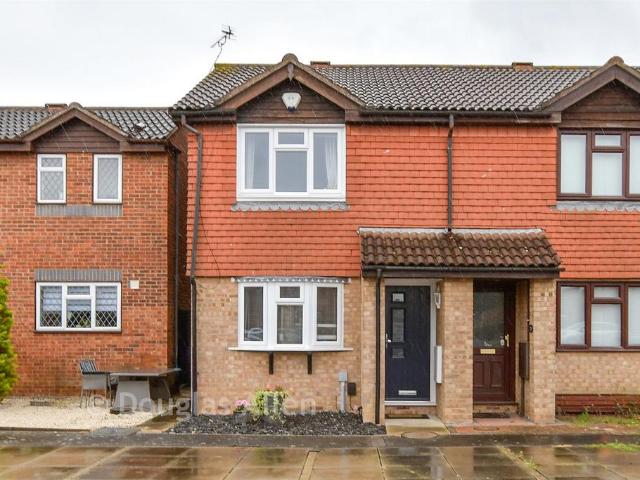 2 bedroom end of terrace house for sale