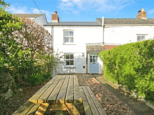 2 bedroom end of terrace house for sale