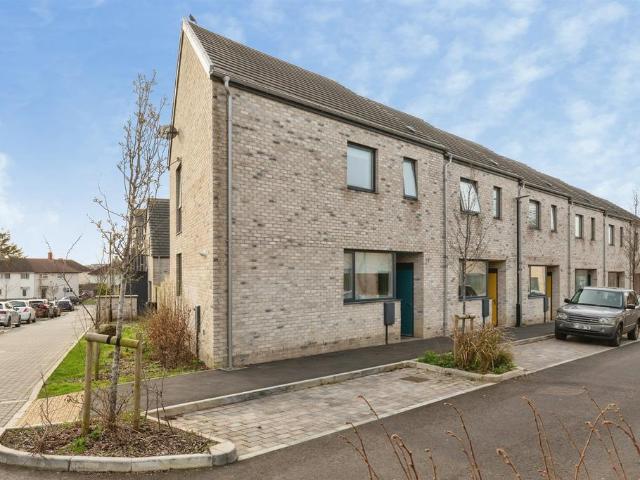 2 bedroom end of terrace house for sale