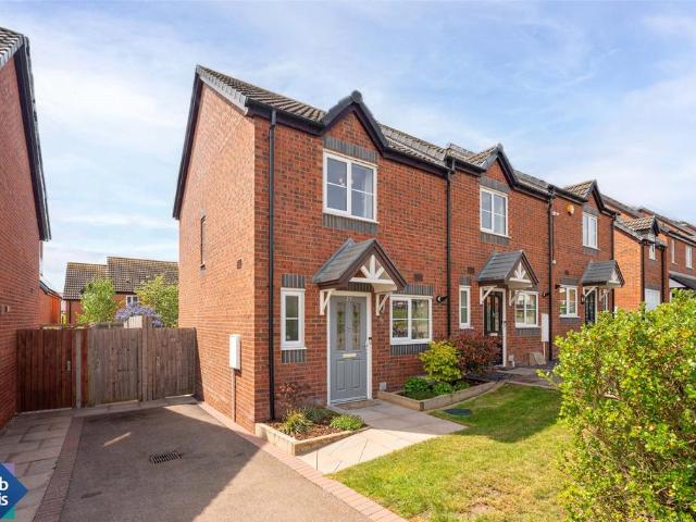 2 bedroom end of terrace house for sale