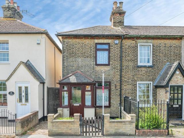 2 bedroom end of terrace house for sale