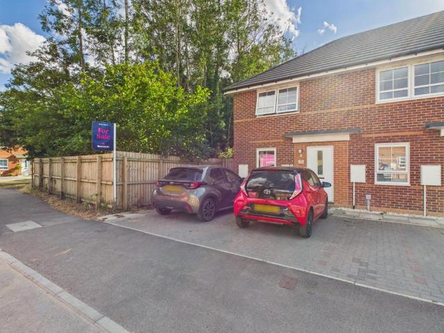 2 bedroom end of terrace house for sale
