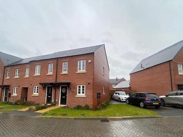 2 bedroom end of terrace house for sale