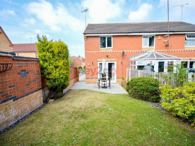2 bedroom end of terrace house for sale