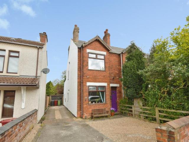 2 bedroom end of terrace house for sale
