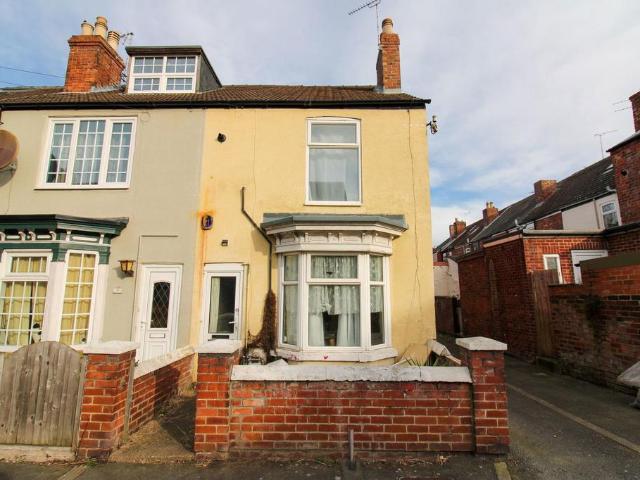 2 bedroom end of terrace house for sale