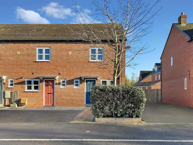 2 bedroom end of terrace house for sale