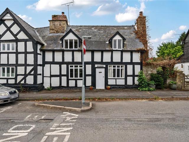 2 bedroom end of terrace house for sale