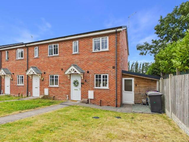 2 bedroom end of terrace house for sale