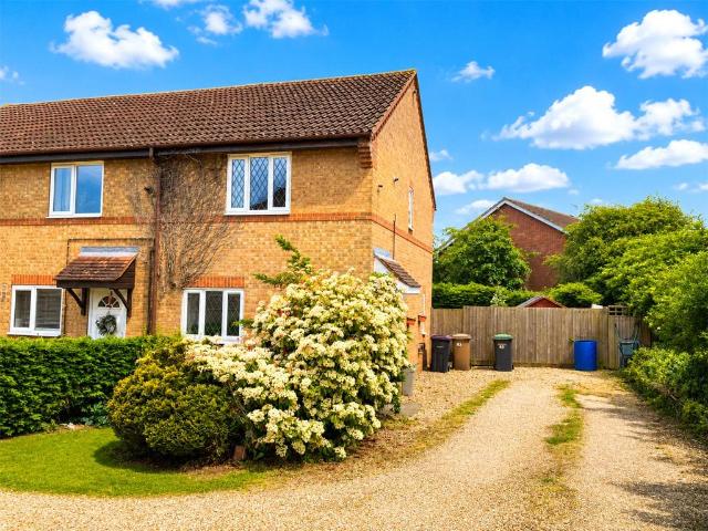 2 bedroom end of terrace house for sale