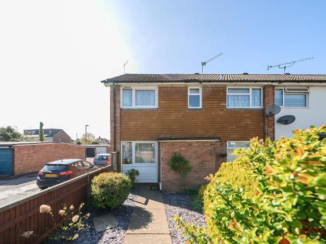 2 bedroom end of terrace house for sale