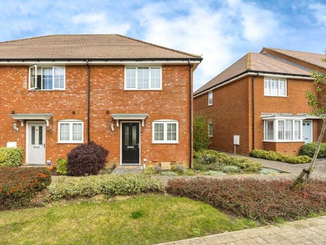 2 bedroom end of terrace house for sale
