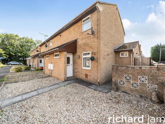 2 bedroom end of terrace house for sale