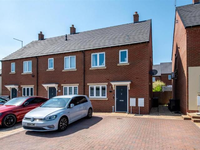 2 bedroom end of terrace house for sale