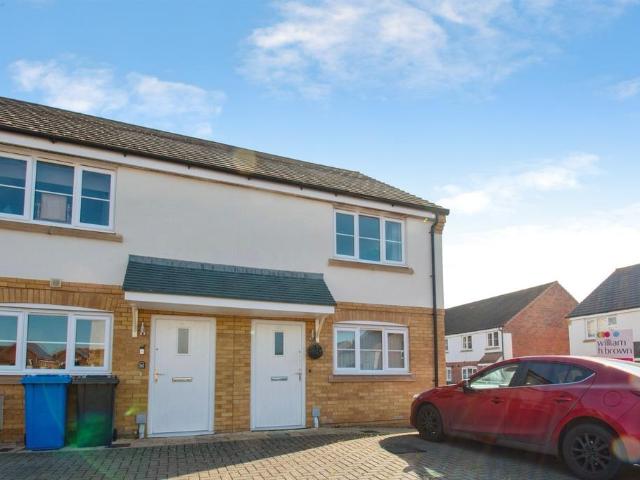 2 bedroom end of terrace house for sale
