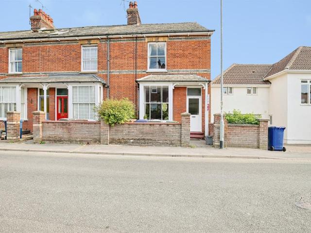 2 bedroom end of terrace house for sale