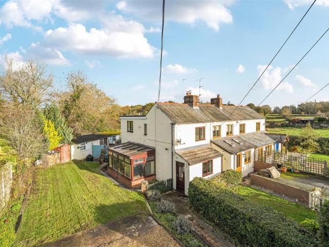 2 bedroom end of terrace house for sale