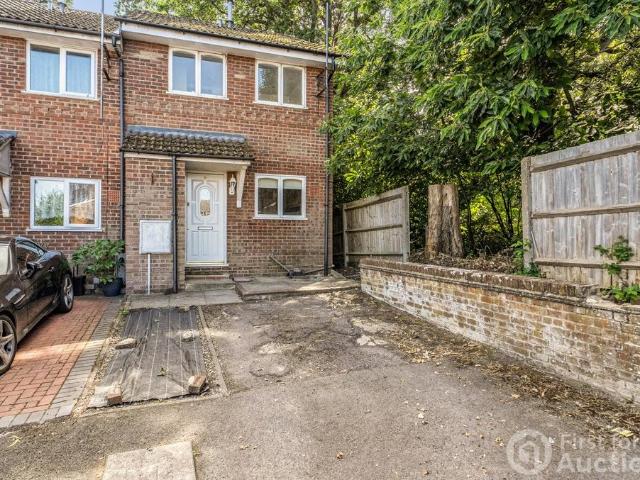 2 bedroom end of terrace house for sale