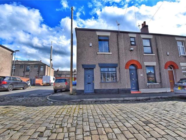 2 bedroom end of terrace house for sale
