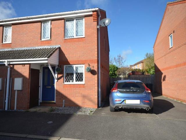 2 bedroom end of terrace house for sale