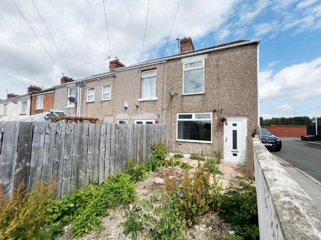 2 bedroom end of terrace house for sale