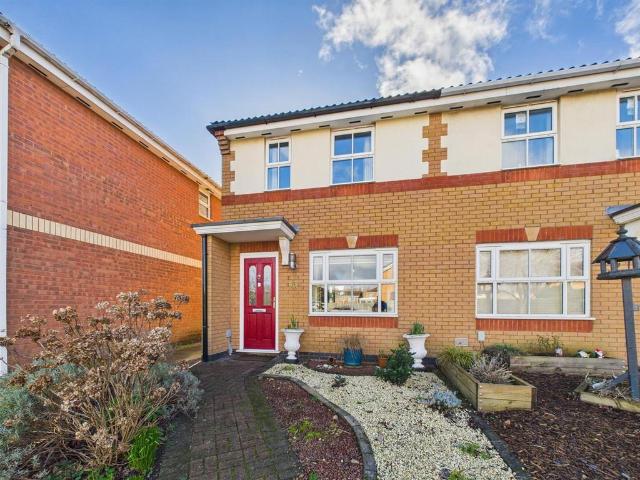 2 bedroom end of terrace house for sale
