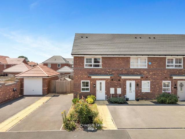 2 bedroom end of terrace house for sale