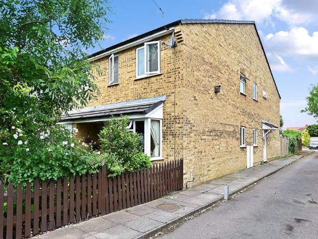 2 bedroom end of terrace house for sale