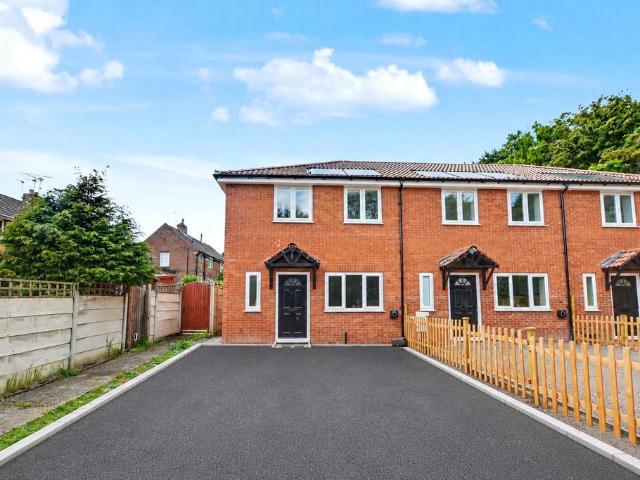 2 bedroom end of terrace house for sale
