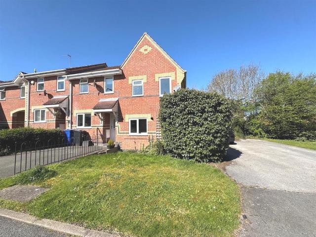 2 bedroom end of terrace house for sale