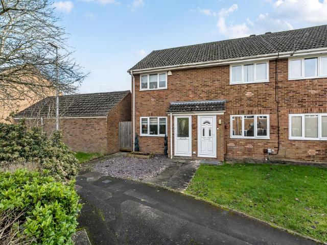 2 bedroom end of terrace house for sale